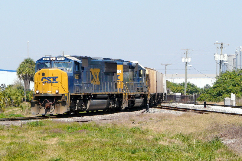 CSX 4687